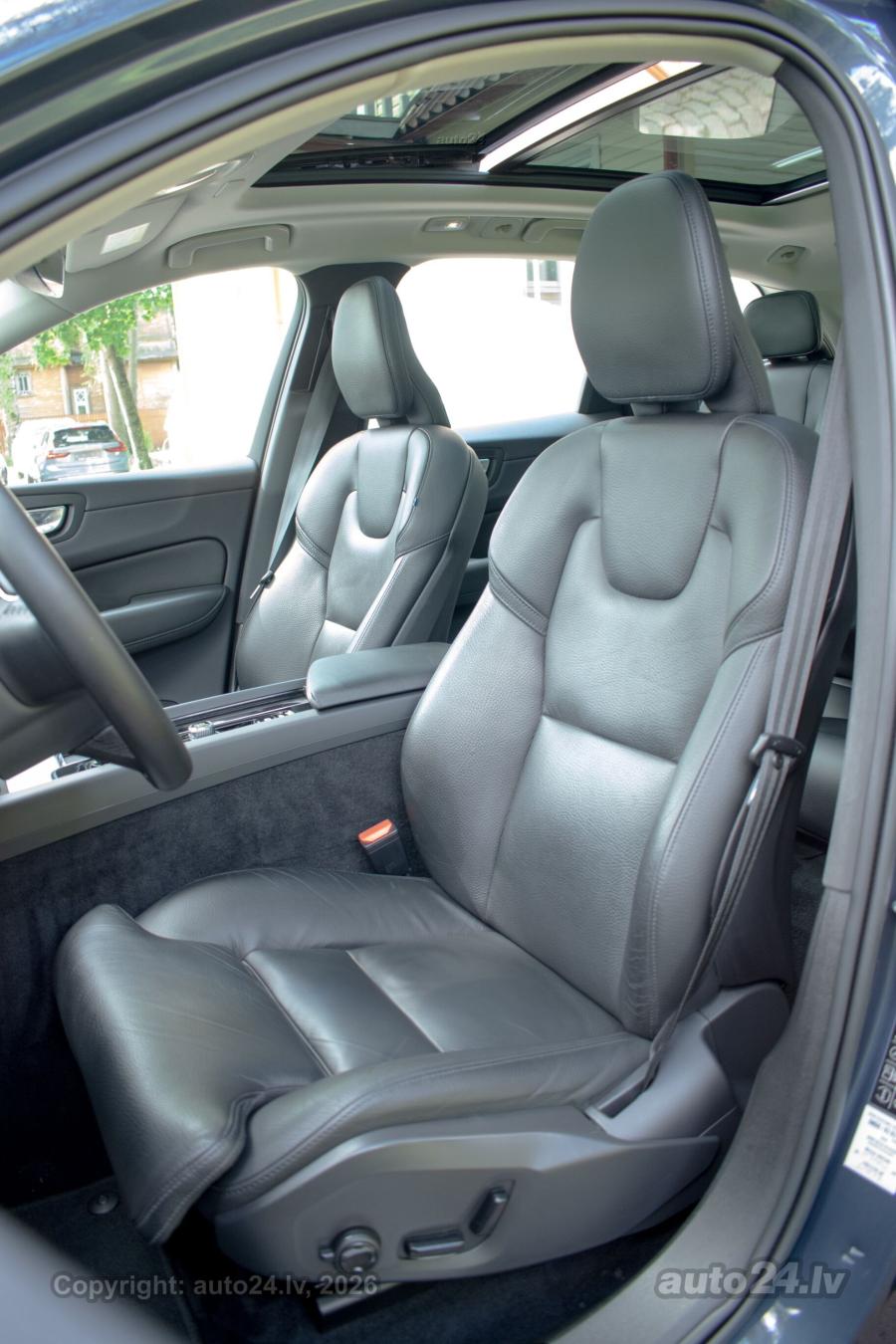 Zils Volvo XC60 2023 Tallina, ar dzinēja tilpumu 2.00 L un nobraukumu 90 tūkst. km par 39900 €, foto 11 vietnē AUTOMOTO.COM.LV