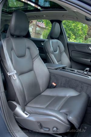 Zils Volvo XC60 2023 Tallina, ar dzinēja tilpumu 2.00 L un nobraukumu 90 tūkst. km par 39900 €, foto 12 vietnē AUTOMOTO.COM.LV