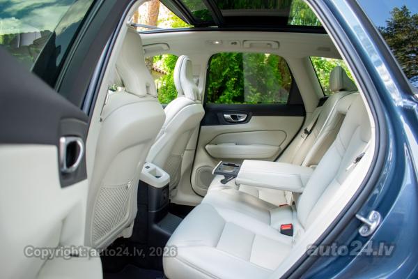 Blue Volvo XC60 2023 in Tallinn, with an engine capacity of 2.00 L and mileage of 144 thousand km for 37900 €, photo 5 on AUTOMOTO.COM.LV