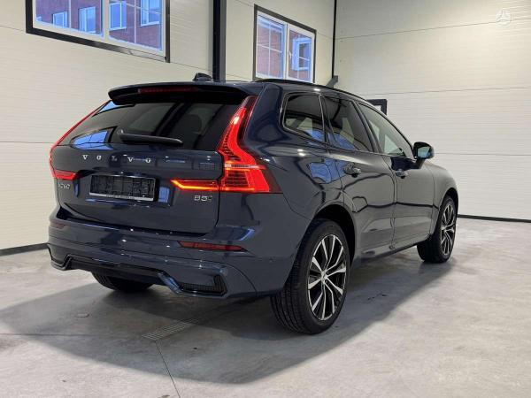 Zils Volvo XC60 2024 Šauļi, ar dzinēja tilpumu 1.97 L un nobraukumu 8 tūkst. km par 38900 €, foto 4 vietnē AUTOMOTO.COM.LV
