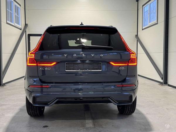 Zils Volvo XC60 2024 Šauļi, ar dzinēja tilpumu 1.97 L un nobraukumu 8 tūkst. km par 38900 €, foto 5 vietnē AUTOMOTO.COM.LV