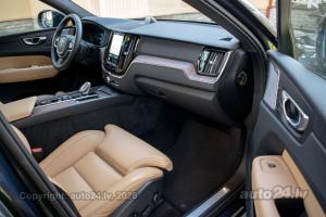 Blue Volvo XC60 2024 in Tallinn, with an engine capacity of 2.00 L and mileage of 25 thousand km for 53990 €, photo 10 on AUTOMOTO.COM.LV