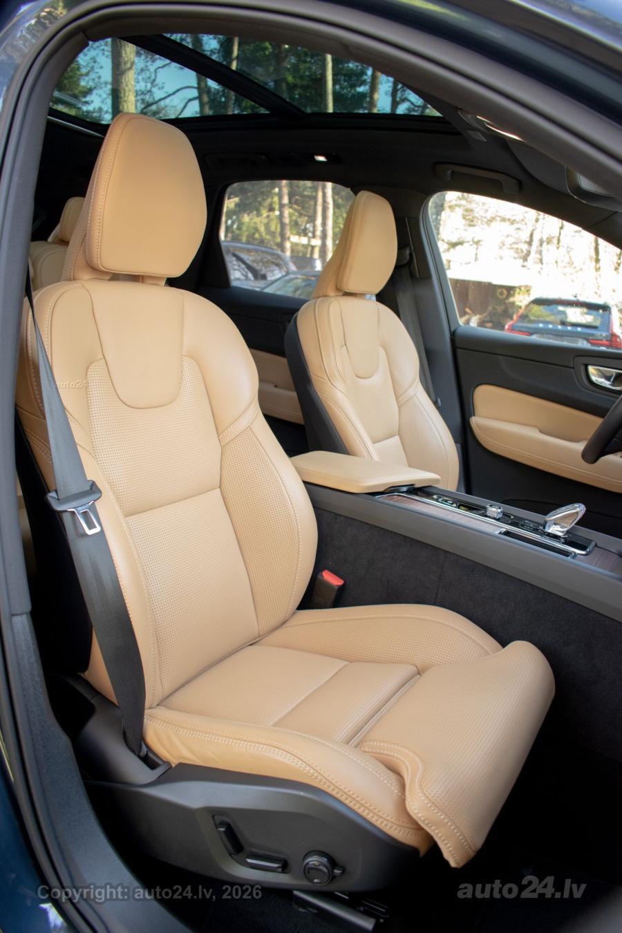 Blue Volvo XC60 2024 in Tallinn, with an engine capacity of 2.00 L and mileage of 25 thousand km for 53990 €, photo 12 on AUTOMOTO.COM.LV