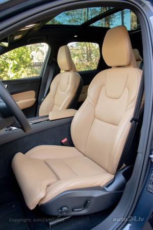 Blue Volvo XC60 2024 in Tallinn, with an engine capacity of 2.00 L and mileage of 26 thousand km for 54990 €, photo 11 on AUTOMOTO.COM.LV