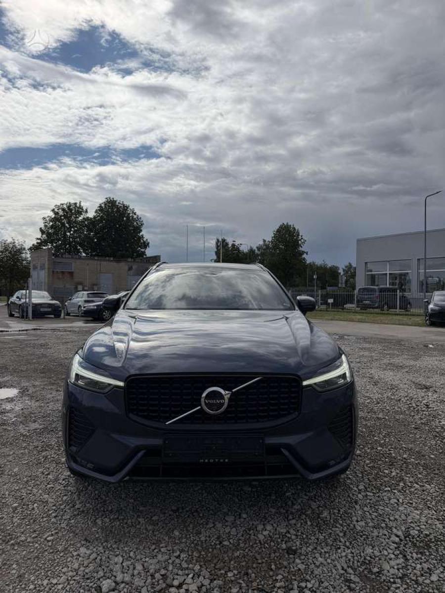 Zils Volvo XC60 2024 Šauļi, ar dzinēja tilpumu 1.97 L un nobraukumu 142 tūkst. km par 28350 €, foto 3 vietnē AUTOMOTO.COM.LV