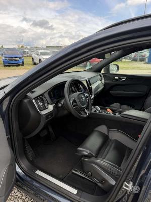 Zils Volvo XC60 2024 Šauļi, ar dzinēja tilpumu 1.97 L un nobraukumu 142 tūkst. km par 28350 €, foto 11 vietnē AUTOMOTO.COM.LV