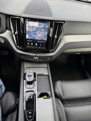Zils Volvo XC60 2024 Šauļi, ar dzinēja tilpumu 1.97 L un nobraukumu 142 tūkst. km par 28350 €, foto 18 vietnē AUTOMOTO.COM.LV