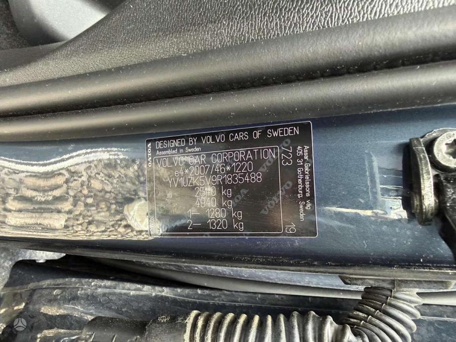 Zils Volvo XC60 2024 Šauļi, ar dzinēja tilpumu 1.97 L un nobraukumu 142 tūkst. km par 28350 €, foto 25 vietnē AUTOMOTO.COM.LV