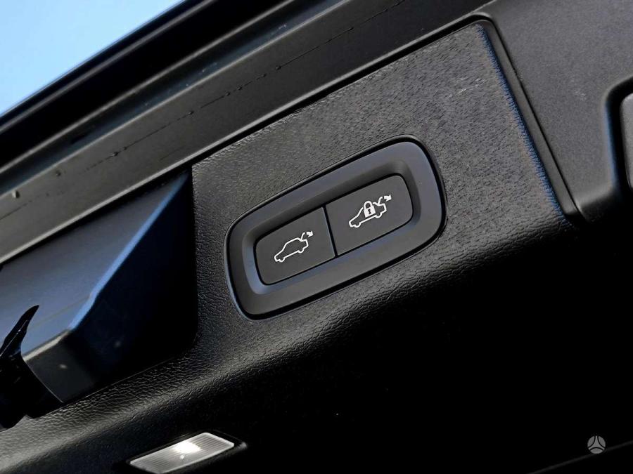 Синий Вольво ХС60 2026 в Каунас, объемом двигателя 1.97 л и пробегом 10 тыс. км за 64900 €, фото 27 на AUTOMOTO.COM.LV