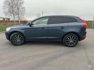 Blue Volvo XC60 2011 in Klaipeda, with an engine capacity of 3.19 L and mileage of 339 thousand km for 8500 €, photo 3 on AUTOMOTO.COM.LV