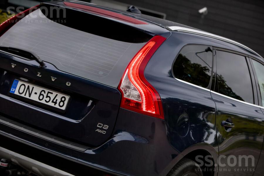 Blue Volvo XC60 2012 in Jelgava, with an engine capacity of 2.40 L and mileage of 0 thousand km for 10190 €, photo 9 on AUTOMOTO.COM.LV
