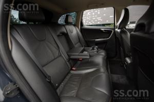 Blue Volvo XC60 2012 in Jelgava, with an engine capacity of 2.40 L and mileage of 0 thousand km for 10190 €, photo 15 on AUTOMOTO.COM.LV