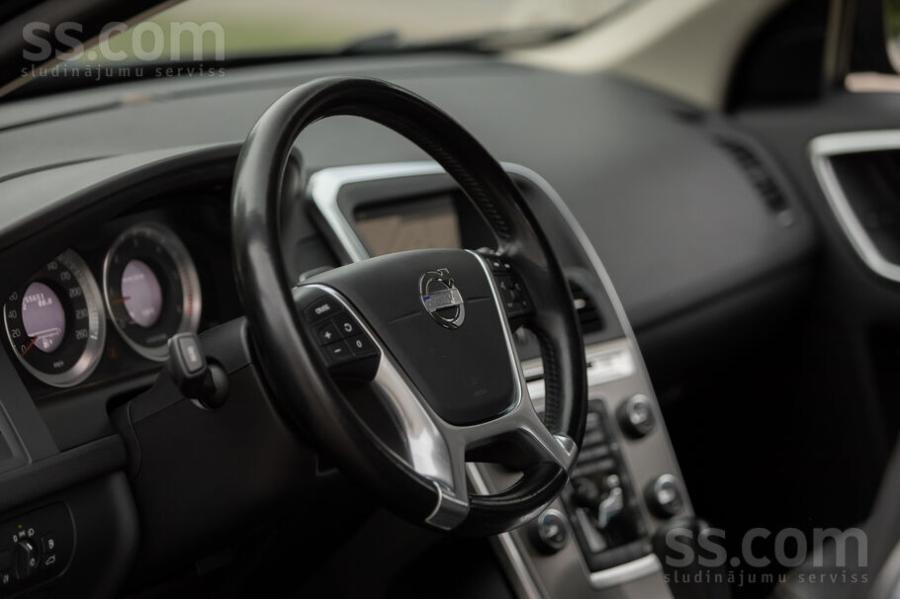 Blue Volvo XC60 2012 in Jelgava, with an engine capacity of 2.40 L and mileage of 0 thousand km for 10190 €, photo 17 on AUTOMOTO.COM.LV