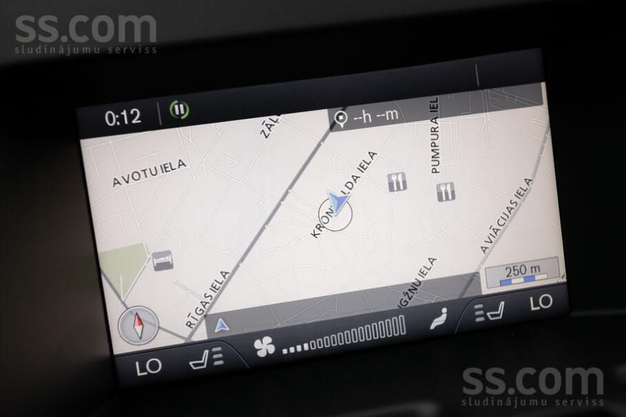 Blue Volvo XC60 2012 in Jelgava, with an engine capacity of 2.40 L and mileage of 0 thousand km for 10190 €, photo 25 on AUTOMOTO.COM.LV