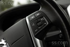 Blue Volvo XC60 2012 in Jelgava, with an engine capacity of 2.40 L and mileage of 0 thousand km for 10190 €, photo 30 on AUTOMOTO.COM.LV