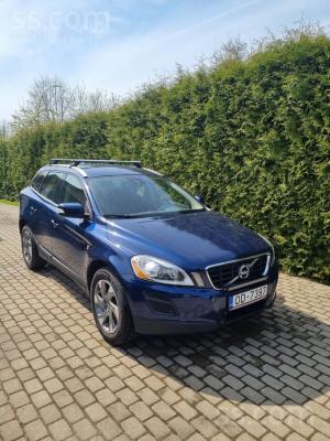 Zils Volvo XC60 2012 Cēsis, ar dzinēja tilpumu 2.00 L un nobraukumu 263 tūkst. km par 11900 €, foto  vietnē AUTOMOTO.COM.LV