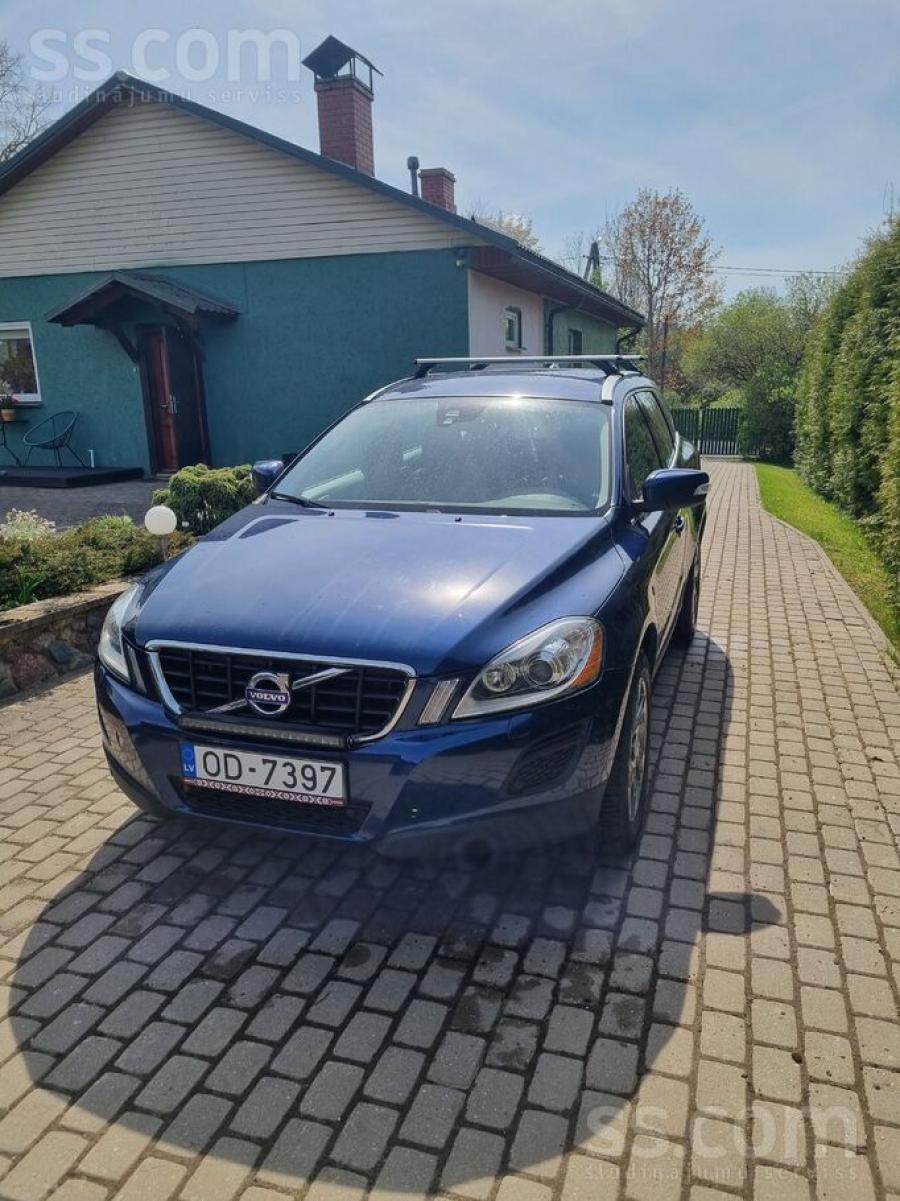 Zils Volvo XC60 2012 Cēsis, ar dzinēja tilpumu 2.00 L un nobraukumu 263 tūkst. km par 11900 €, foto 3 vietnē AUTOMOTO.COM.LV
