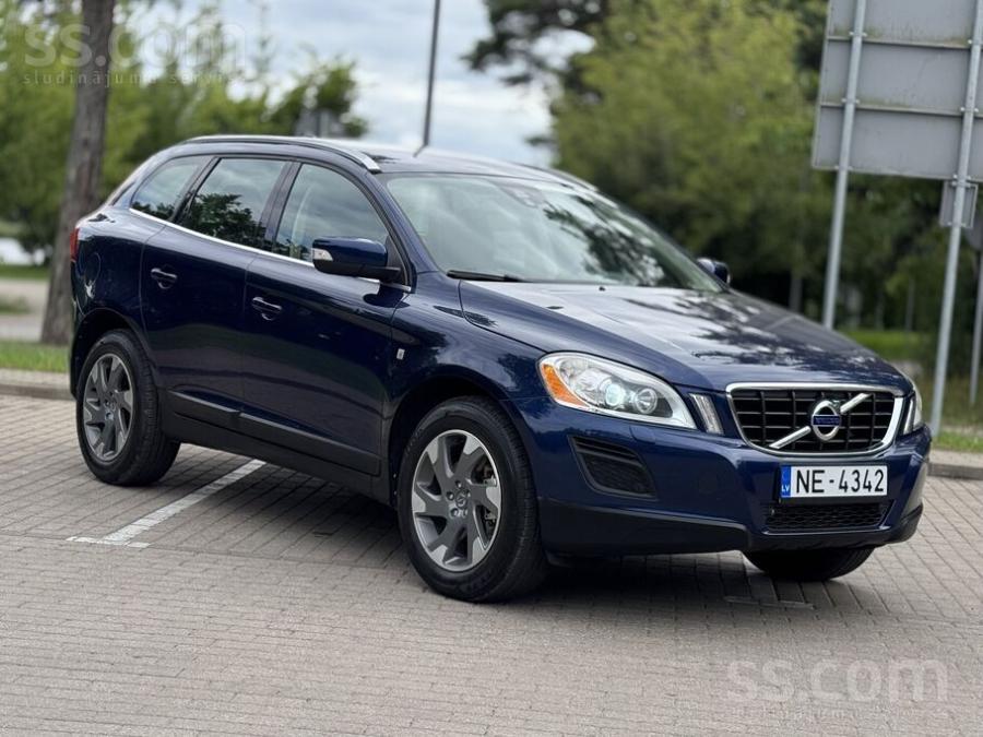 Zils Volvo XC60 2012 Jūrmala, ar dzinēja tilpumu 2.00 L un nobraukumu 0 tūkst. km par 6490 €, foto 1 vietnē AUTOMOTO.COM.LV