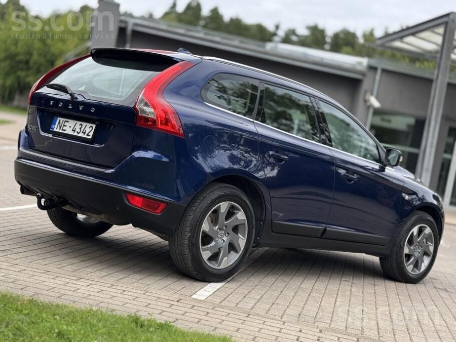 Zils Volvo XC60 2012 Jūrmala, ar dzinēja tilpumu 2.00 L un nobraukumu 0 tūkst. km par 6490 €, foto 4 vietnē AUTOMOTO.COM.LV