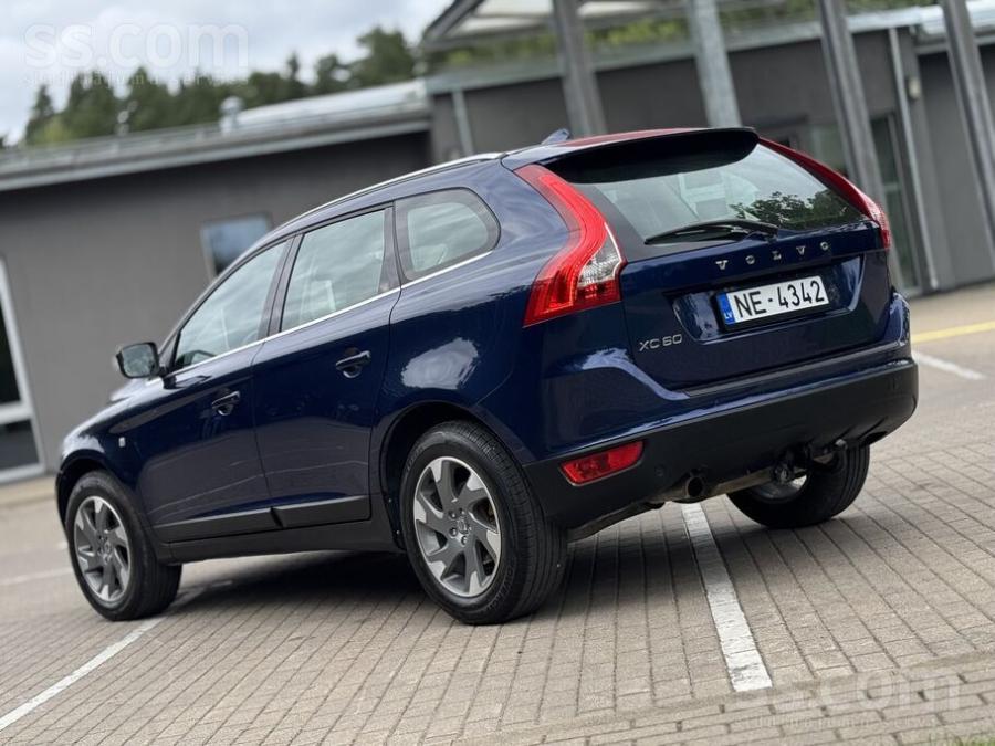 Zils Volvo XC60 2012 Jūrmala, ar dzinēja tilpumu 2.00 L un nobraukumu 0 tūkst. km par 6490 €, foto 5 vietnē AUTOMOTO.COM.LV