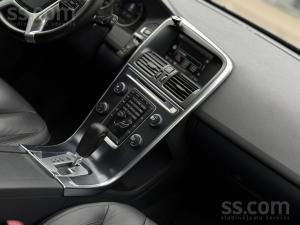 Zils Volvo XC60 2012 Jūrmala, ar dzinēja tilpumu 2.00 L un nobraukumu 0 tūkst. km par 6490 €, foto 15 vietnē AUTOMOTO.COM.LV