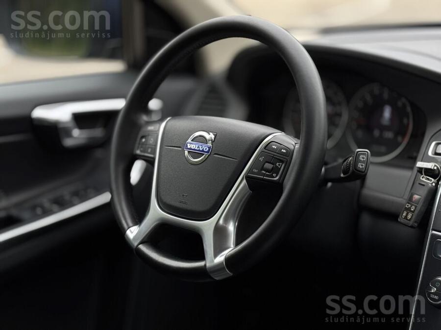 Zils Volvo XC60 2012 Jūrmala, ar dzinēja tilpumu 2.00 L un nobraukumu 0 tūkst. km par 6490 €, foto 16 vietnē AUTOMOTO.COM.LV