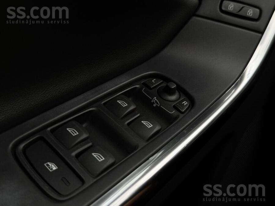 Zils Volvo XC60 2012 Jūrmala, ar dzinēja tilpumu 2.00 L un nobraukumu 0 tūkst. km par 6490 €, foto 17 vietnē AUTOMOTO.COM.LV