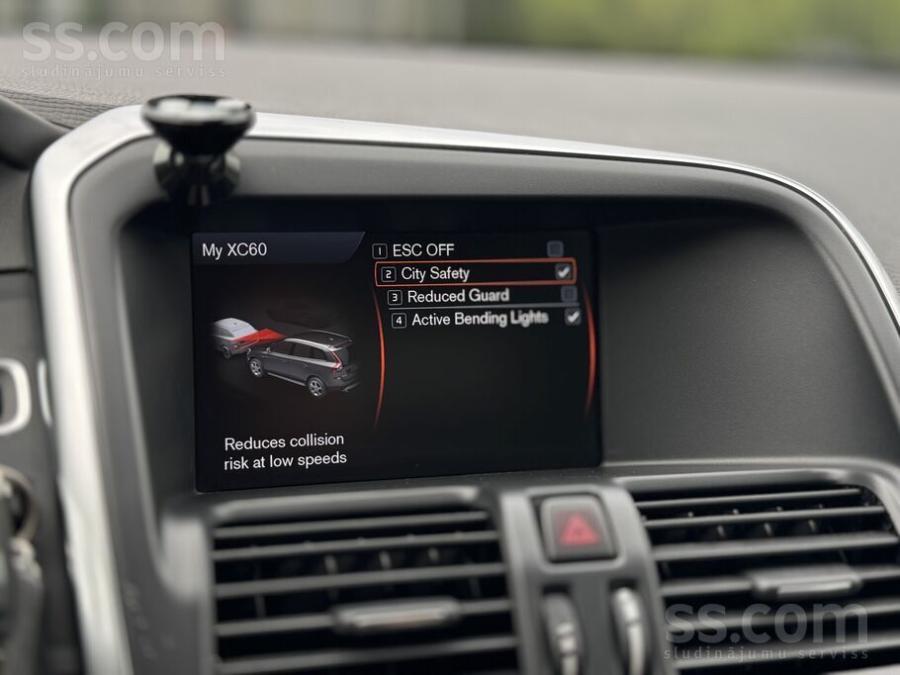 Zils Volvo XC60 2012 Jūrmala, ar dzinēja tilpumu 2.00 L un nobraukumu 0 tūkst. km par 6490 €, foto 21 vietnē AUTOMOTO.COM.LV