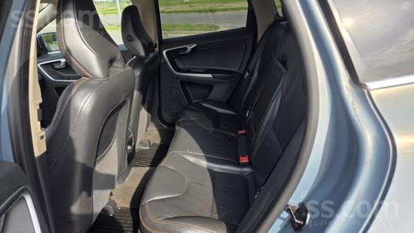 Volvo XC60 2010 Rīga vietnē Zils Volvo XC60 2010 Rīga, ar dzinēja tilpumu 2.40 L un nobraukumu 314 tūkst. km par 5950 €, foto 8 vietnē AUTOMOTO.COM.LV
