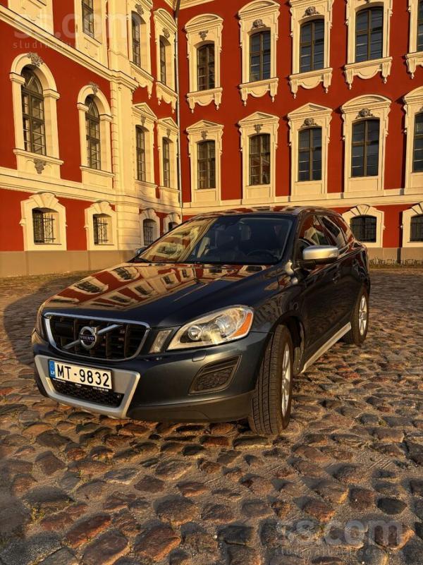 Blue Volvo XC60 2010 in Jelgava, with an engine capacity of 2.40 L and mileage of 0 thousand km for 8500 €, photo 4 on AUTOMOTO.COM.LV