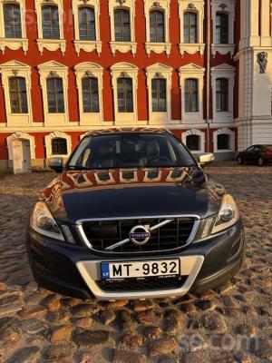 Zils Volvo XC60 2010 Jelgava, ar dzinēja tilpumu 2.40 L un nobraukumu 0 tūkst. km par 8500 €, foto 6 vietnē AUTOMOTO.COM.LV