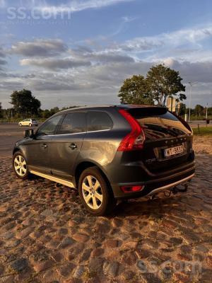 Zils Volvo XC60 2010 Jelgava, ar dzinēja tilpumu 2.40 L un nobraukumu 0 tūkst. km par 8500 €, foto 10 vietnē AUTOMOTO.COM.LV