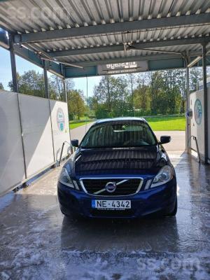 Blue Volvo XC60 2012 in Ogre, with an engine capacity of 2.00 L and mileage of 380 thousand km for 6500 €, photo 3 on AUTOMOTO.COM.LV