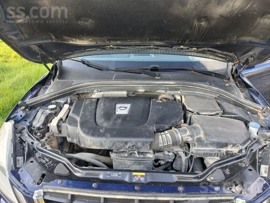 Blue Volvo XC60 2012 in Ogre, with an engine capacity of 2.00 L and mileage of 380 thousand km for 6500 €, photo 5 on AUTOMOTO.COM.LV
