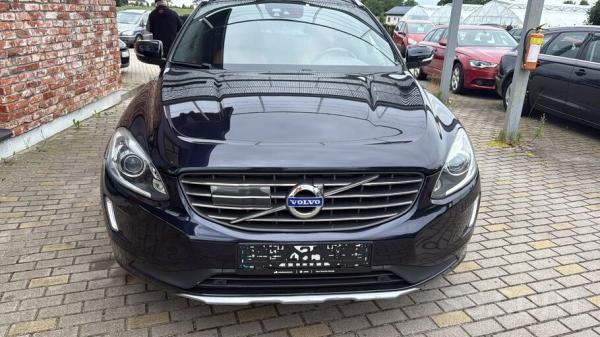 Zils Volvo XC60 2016 Talsi, ar dzinēja tilpumu 2.00 L un nobraukumu 295 tūkst. km par 14470 €, foto 2 vietnē AUTOMOTO.COM.LV