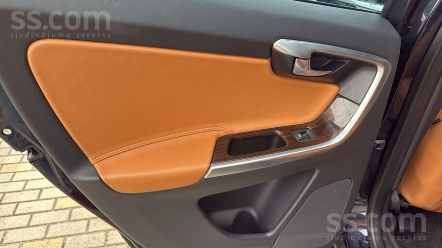 Zils Volvo XC60 2016 Talsi, ar dzinēja tilpumu 2.00 L un nobraukumu 295 tūkst. km par 14470 €, foto 12 vietnē AUTOMOTO.COM.LV