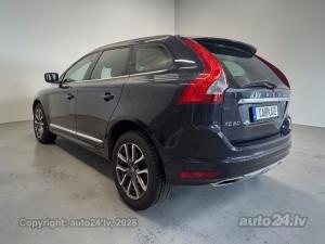 Blue Volvo XC60 2017 in Tallinn, with an engine capacity of 0.00 L and mileage of 326 thousand km for 11999 €, photo 9 on AUTOMOTO.COM.LV