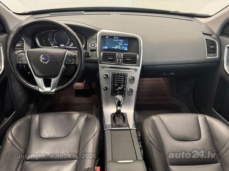 Blue Volvo XC60 2017 in Tallinn, with an engine capacity of 0.00 L and mileage of 326 thousand km for 11999 €, photo 12 on AUTOMOTO.COM.LV