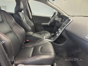 Blue Volvo XC60 2017 in Tallinn, with an engine capacity of 0.00 L and mileage of 326 thousand km for 11999 €, photo 13 on AUTOMOTO.COM.LV