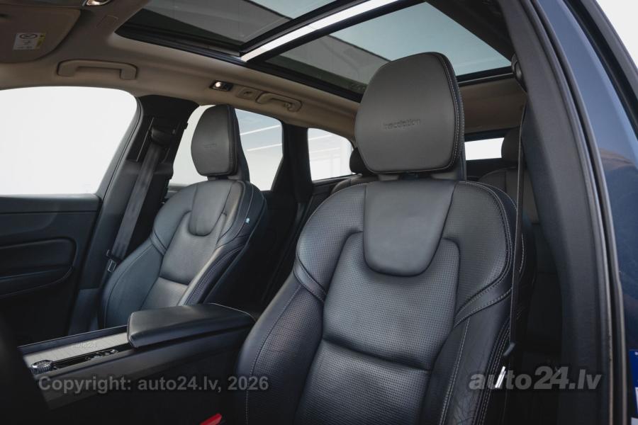 Zils Volvo XC60 2018 Tartu, ar dzinēja tilpumu 2.00 L un nobraukumu 132 tūkst. km par 30900 €, foto 13 vietnē AUTOMOTO.COM.LV