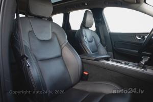 Zils Volvo XC60 2018 Tartu, ar dzinēja tilpumu 2.00 L un nobraukumu 132 tūkst. km par 30900 €, foto 17 vietnē AUTOMOTO.COM.LV