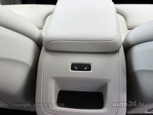Zils Volvo XC60 2021 Tallina, ar dzinēja tilpumu 2.00 L un nobraukumu 40 tūkst. km par 39800 €, foto 10 vietnē AUTOMOTO.COM.LV