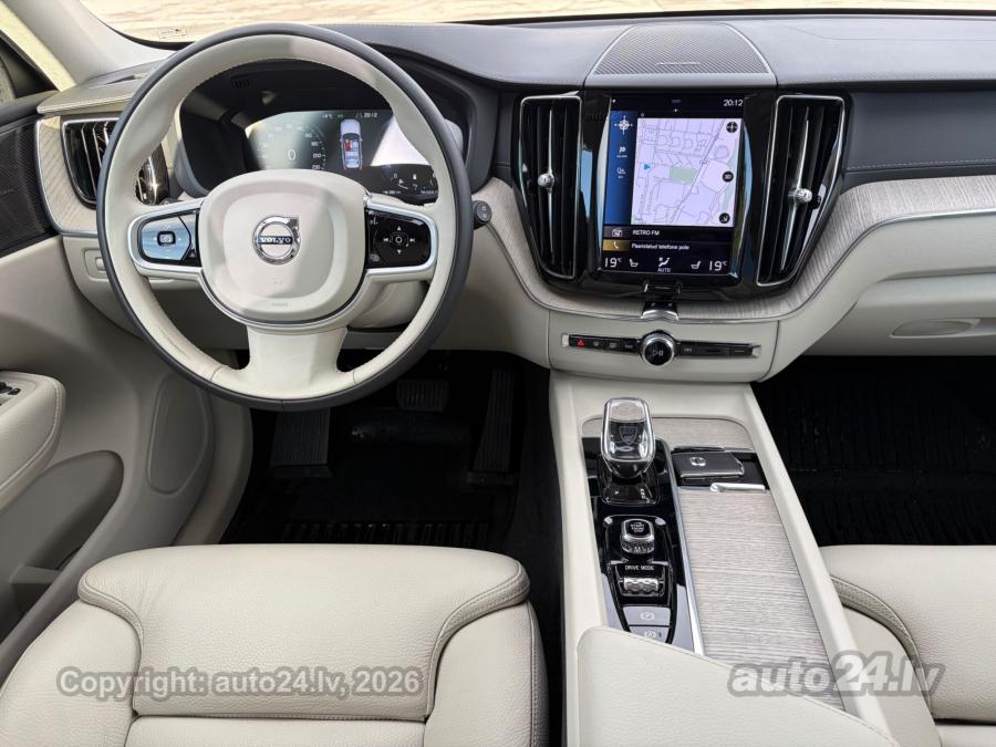 Zils Volvo XC60 2021 Tallina, ar dzinēja tilpumu 2.00 L un nobraukumu 40 tūkst. km par 39800 €, foto 12 vietnē AUTOMOTO.COM.LV