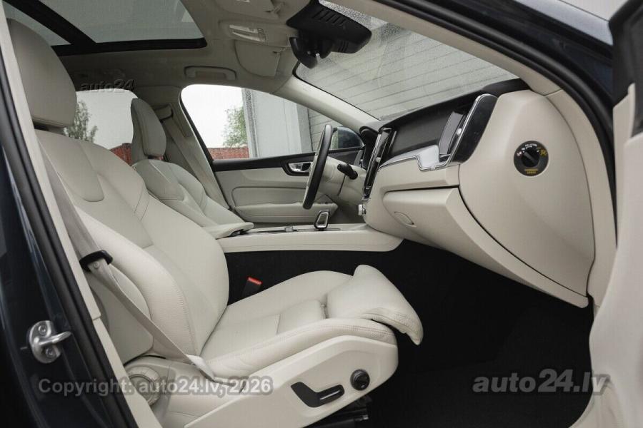 Zils Volvo XC60 2022 Jelgava, ar dzinēja tilpumu 2.00 L un nobraukumu 140 tūkst. km par 33254 €, foto 12 vietnē AUTOMOTO.COM.LV