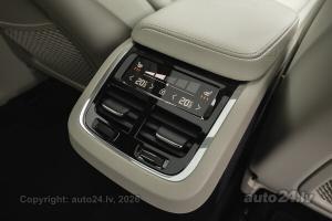 Zils Volvo XC60 2022 Jelgava, ar dzinēja tilpumu 2.00 L un nobraukumu 140 tūkst. km par 33254 €, foto 14 vietnē AUTOMOTO.COM.LV
