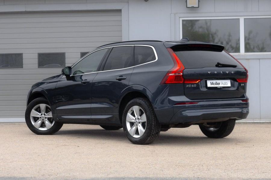 Blue Volvo XC60 2022 in Jelgava, with an engine capacity of 2.00 L and mileage of 140 thousand km for 32450 €, photo 6 on AUTOMOTO.COM.LV