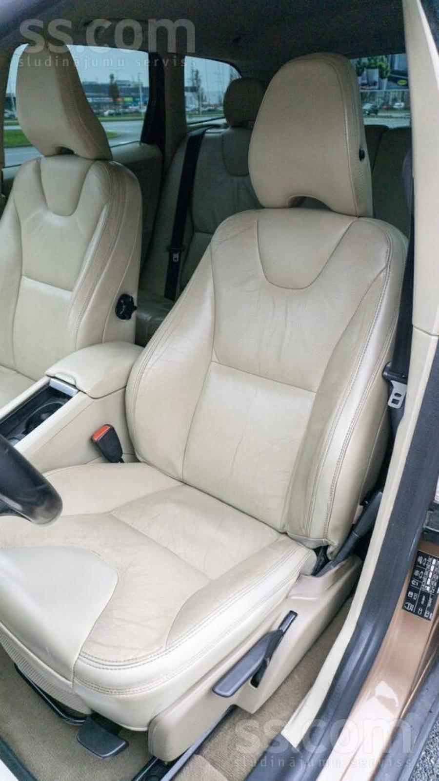 Brūns Volvo XC60 2008 Rīga, ar dzinēja tilpumu 2.40 L un nobraukumu 266 tūkst. km par 7490 €, foto 25 vietnē AUTOMOTO.COM.LV