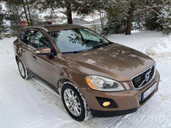 Brūns Volvo XC60 2008 Cēsis, ar dzinēja tilpumu 2.40 L un nobraukumu 259 tūkst. km par 8750 €, foto 4 vietnē AUTOMOTO.COM.LV
