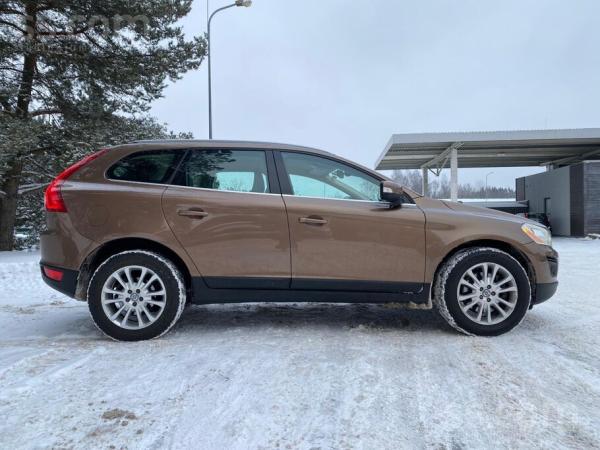 Brūns Volvo XC60 2008 Cēsis, ar dzinēja tilpumu 2.40 L un nobraukumu 259 tūkst. km par 8750 €, foto 6 vietnē AUTOMOTO.COM.LV