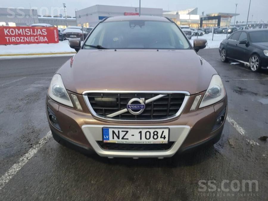Brūns Volvo XC60 2008 Rīga, ar dzinēja tilpumu 2.40 L un nobraukumu 265 tūkst. km par 9500 €, foto 1 vietnē AUTOMOTO.COM.LV
